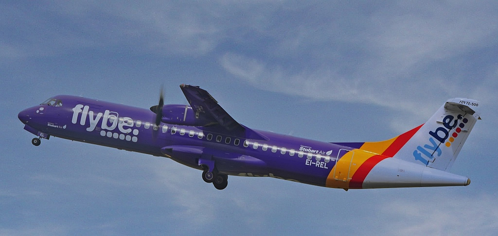 ATR and the ATR-42 and ATR-72 airliners, design, production and photographs